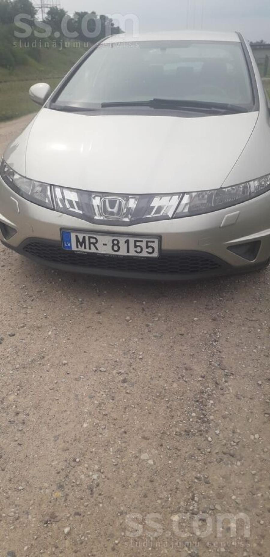 Pelēks Honda Civic 2006 Daugavpils, ar dzinēja tilpumu 1.80 L un nobraukumu 188 tūkst. km par 3550 €, foto 5 vietnē AUTOMOTO.COM.LV