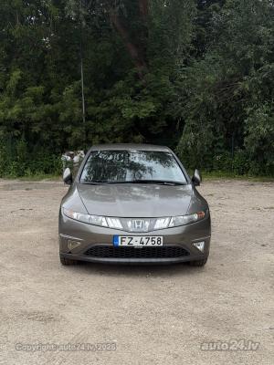 Grey Honda Civic 2006 in Riga, with an engine capacity of 1.80 L and mileage of 111 thousand km for 3500 €, photo 3 on AUTOMOTO.COM.LV