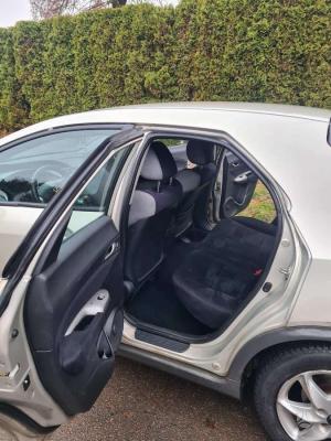 Grey Honda Civic 2006 in Vilnius, with an engine capacity of 2.20 L and mileage of 220 thousand km for 800 €, photo 7 on AUTOMOTO.COM.LV