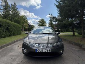 Grey Honda Civic 2006 in Alytus, with an engine capacity of 2.20 L and mileage of 271 thousand km for 1650 €, photo 3 on AUTOMOTO.COM.LV
