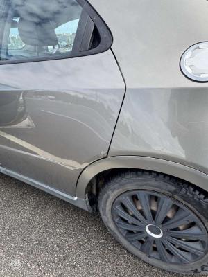 Grey Honda Civic 2006 in Kaunas, with an engine capacity of 2.20 L and mileage of 322 thousand km for 1350 €, photo 9 on AUTOMOTO.COM.LV