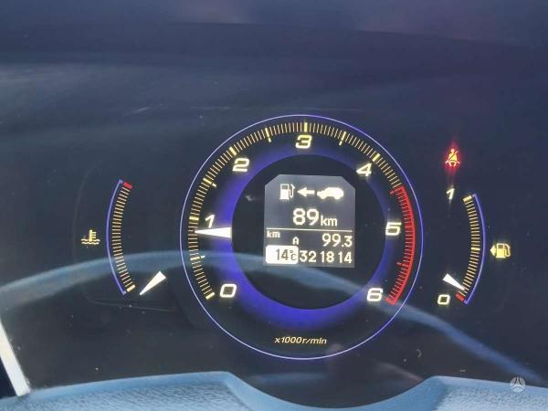 Honda Civic 2006 Trakai vietnē Pelēks Honda Civic 2006 Trakai, ar dzinēja tilpumu 2.20 L un nobraukumu 321 tūkst. km par 1200 €, foto 9 vietnē AUTOMOTO.COM.LV