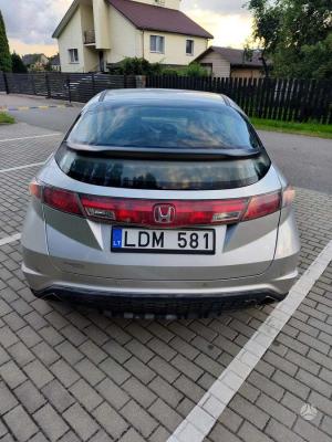 Pelēks Honda Civic 2006 Trakai, ar dzinēja tilpumu 2.20 L un nobraukumu 321 tūkst. km par 1200 €, foto 10 vietnē AUTOMOTO.COM.LV