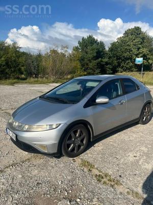 Grey Honda Civic 2006 in Liepaja, with an engine capacity of 2.20 L and mileage of 275 thousand km for 1100 €, photo  on AUTOMOTO.COM.LV