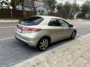 Pelēks Honda Civic 2006 Panevēža, ar dzinēja tilpumu 2.20 L un nobraukumu 429 tūkst. km par 1600 €, foto  vietnē AUTOMOTO.COM.LV