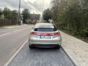 Pelēks Honda Civic 2006 Panevēža, ar dzinēja tilpumu 2.20 L un nobraukumu 429 tūkst. km par 1600 €, foto 3 vietnē AUTOMOTO.COM.LV