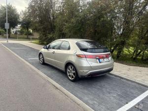 Pelēks Honda Civic 2006 Panevēža, ar dzinēja tilpumu 2.20 L un nobraukumu 429 tūkst. km par 1600 €, foto 4 vietnē AUTOMOTO.COM.LV