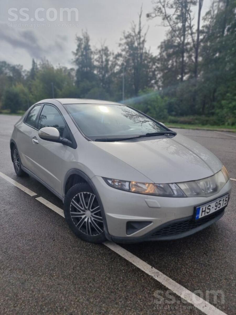 Pelēks Honda Civic 2006 Rīga, ar dzinēja tilpumu 1.30 L un nobraukumu 231 tūkst. km par 1450 €, foto 8 vietnē AUTOMOTO.COM.LV