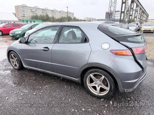 Pelēks Honda Civic 2006 Tallina, ar dzinēja tilpumu 1.30 L un nobraukumu 201 tūkst. km par 599 €, foto 5 vietnē AUTOMOTO.COM.LV