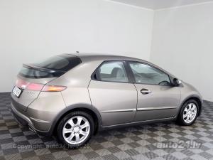 Серый Хонда Цивик 2006 в Таллин, объемом двигателя 1.80 л и пробегом 322 тыс. км за 999 €, фото 4 на AUTOMOTO.COM.LV