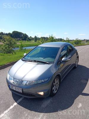Honda Civic 2006 Ogre vietnē Pelēks Honda Civic 2006 Ogre, ar dzinēja tilpumu 1.80 L un nobraukumu 160 tūkst. km par 2950 €, foto 1 vietnē AUTOMOTO.COM.LV