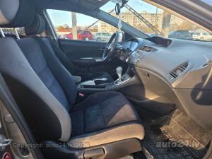 Grey Honda Civic 2006 in Tallinn, with an engine capacity of 1.30 L and mileage of 324 thousand km for 999 €, photo 7 on AUTOMOTO.COM.LV