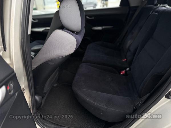 Grey Honda Civic 2007 in Tartu, with an engine capacity of 1.80 L and mileage of 190 thousand km for 2300 €, photo 11 on AUTOMOTO.COM.LV
