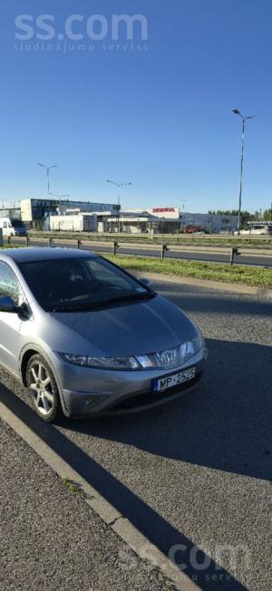 Grey Honda Civic 2007 in Riga, with an engine capacity of 1.80 L and mileage of 273 thousand km for 2600 €, photo  on AUTOMOTO.COM.LV