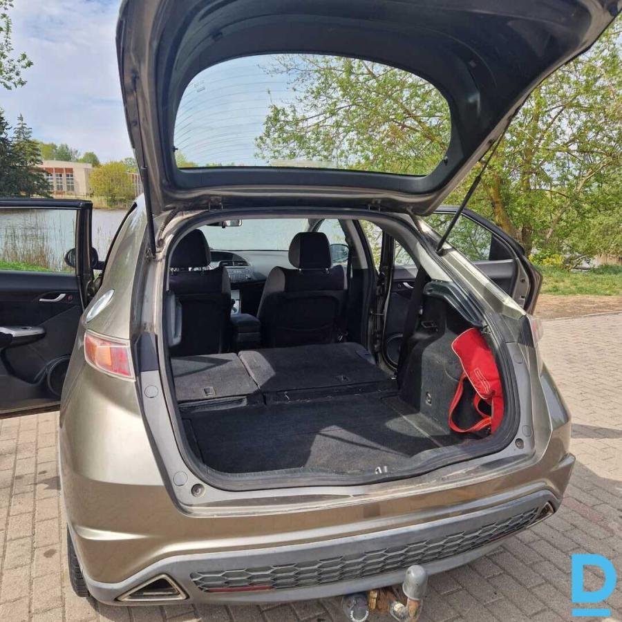 Pelēks Honda Civic 2007 Rīga, ar dzinēja tilpumu 1.80 L un nobraukumu 219 tūkst. km par 1490 €, foto 10 vietnē AUTOMOTO.COM.LV