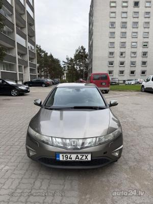 Pelēks Honda Civic 2007 Tallina, ar dzinēja tilpumu 1.80 L un nobraukumu 253 tūkst. km par 2000 €, foto 3 vietnē AUTOMOTO.COM.LV