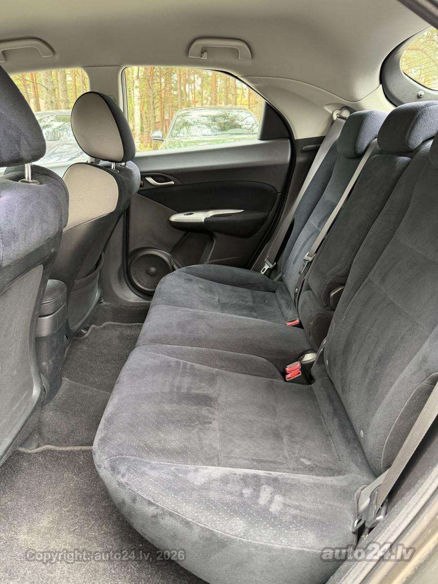 Pelēks Honda Civic 2007 Tallina, ar dzinēja tilpumu 1.80 L un nobraukumu 253 tūkst. km par 2000 €, foto 8 vietnē AUTOMOTO.COM.LV
