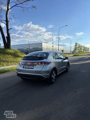 Grey Honda Civic 2007 in Vilnius, with an engine capacity of 2.20 L and mileage of 340 thousand km for 1600 €, photo 7 on AUTOMOTO.COM.LV