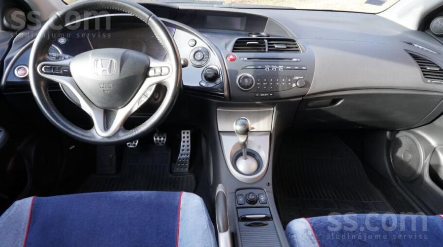 Pelēks Honda Civic 2007 Aizkraukle, ar dzinēja tilpumu 2.20 L un nobraukumu 0 tūkst. km par 2520 €, foto 16 vietnē AUTOMOTO.COM.LV
