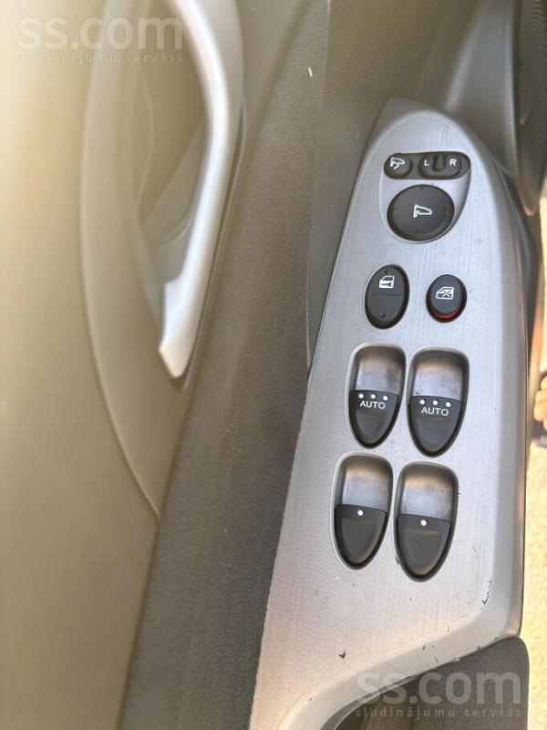 Pelēks Honda Civic 2007 Rīga, ar dzinēja tilpumu 1.80 L un nobraukumu 230 tūkst. km par 3100 €, foto 5 vietnē AUTOMOTO.COM.LV