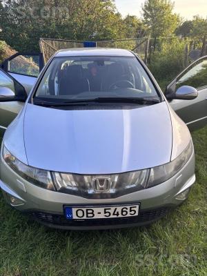 Pelēks Honda Civic 2007 Rīga, ar dzinēja tilpumu 1.80 L un nobraukumu 230 tūkst. km par 2700 €, foto  vietnē AUTOMOTO.COM.LV
