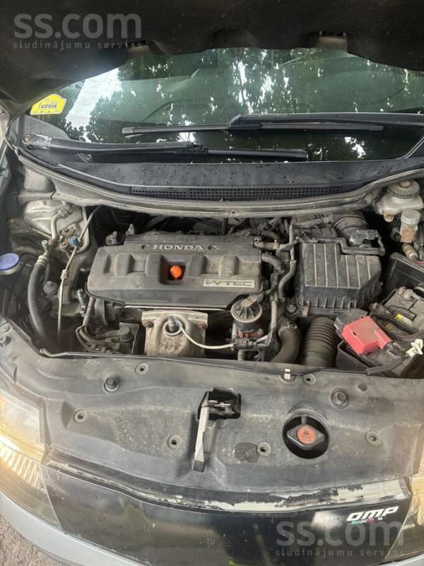 Pelēks Honda Civic 2007 Rīga, ar dzinēja tilpumu 1.80 L un nobraukumu 205 tūkst. km par 545 €, foto 7 vietnē AUTOMOTO.COM.LV