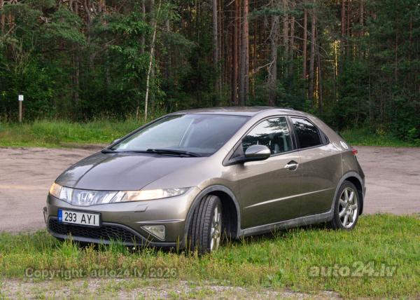 Pelēks Honda Civic 2007 Tallina, ar dzinēja tilpumu 1.80 L un nobraukumu 244 tūkst. km par 2400 €, foto 1 vietnē AUTOMOTO.COM.LV