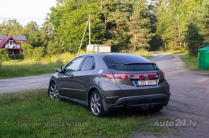 Pelēks Honda Civic 2007 Tallina, ar dzinēja tilpumu 1.80 L un nobraukumu 244 tūkst. km par 2400 €, foto 3 vietnē AUTOMOTO.COM.LV