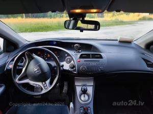 Pelēks Honda Civic 2007 Tallina, ar dzinēja tilpumu 1.80 L un nobraukumu 244 tūkst. km par 2400 €, foto 8 vietnē AUTOMOTO.COM.LV