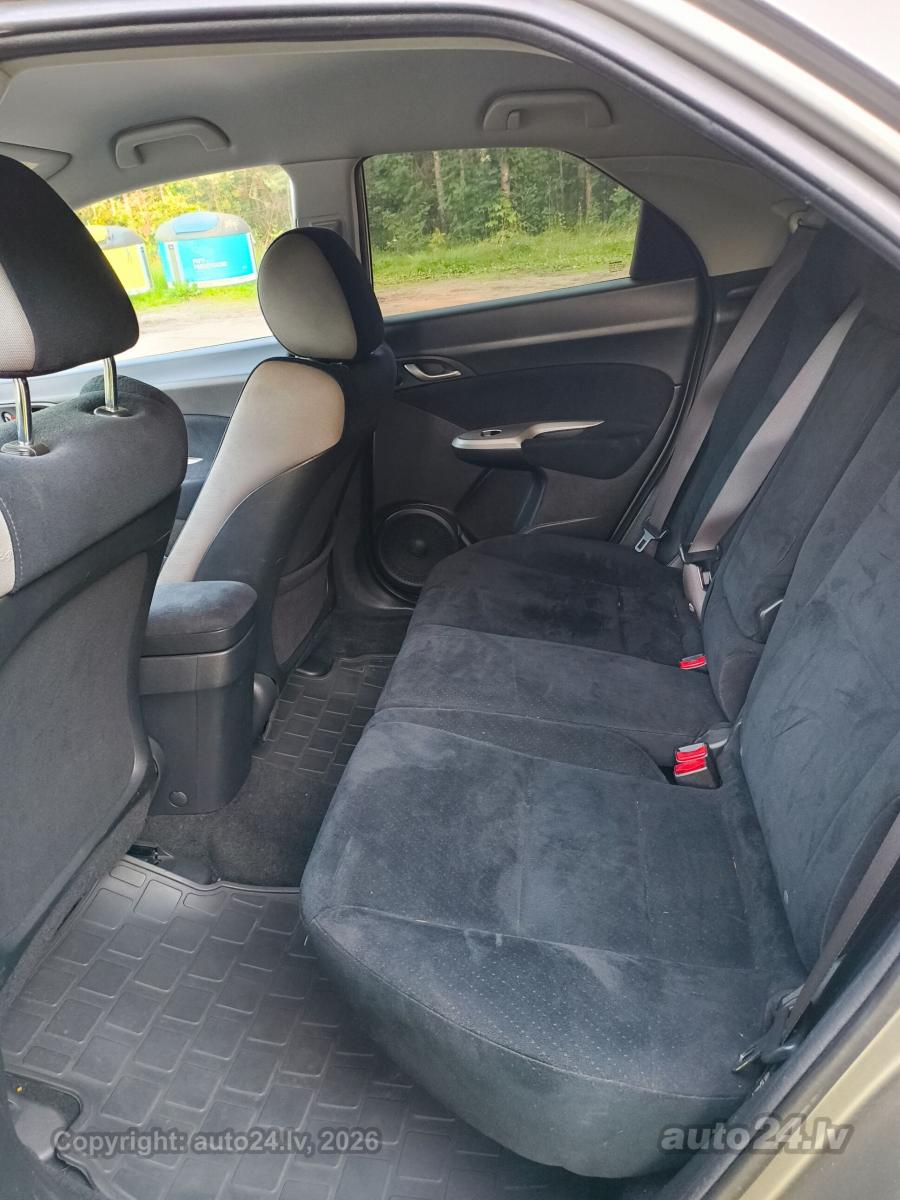 Pelēks Honda Civic 2007 Tallina, ar dzinēja tilpumu 1.80 L un nobraukumu 244 tūkst. km par 2400 €, foto 10 vietnē AUTOMOTO.COM.LV