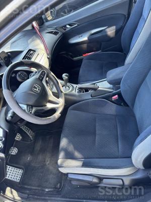 Pelēks Honda Civic 2007 Rīga, ar dzinēja tilpumu 1.80 L un nobraukumu 247 tūkst. km par 1400 €, foto 9 vietnē AUTOMOTO.COM.LV