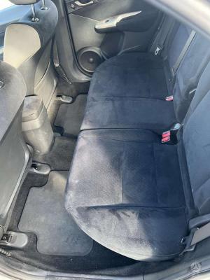 Grey Honda Civic 2007 in Vilnius, with an engine capacity of 2.20 L and mileage of 315 thousand km for 1250 €, photo 7 on AUTOMOTO.COM.LV