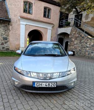 Pelēks Honda Civic 2007 Tukums, ar dzinēja tilpumu 1.80 L un nobraukumu 361 tūkst. km par 1590 €, foto 4 vietnē AUTOMOTO.COM.LV
