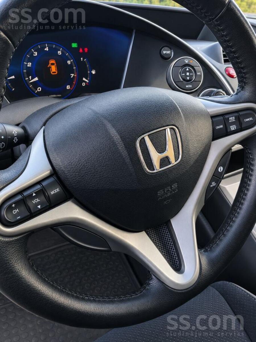 Pelēks Honda Civic 2007 Tukums, ar dzinēja tilpumu 1.80 L un nobraukumu 361 tūkst. km par 1590 €, foto 9 vietnē AUTOMOTO.COM.LV