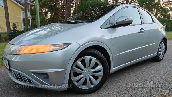 Pelēks Honda Civic 2007 Tartu, ar dzinēja tilpumu 1.80 L un nobraukumu 274 tūkst. km par 1790 €, foto 1 vietnē AUTOMOTO.COM.LV