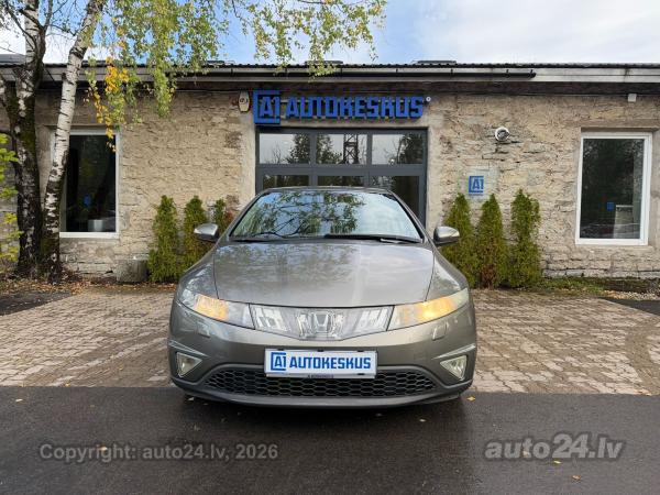 Pelēks Honda Civic 2007 Tallina, ar dzinēja tilpumu 1.80 L un nobraukumu 189 tūkst. km par 2990 €, foto 9 vietnē AUTOMOTO.COM.LV