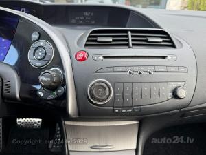 Pelēks Honda Civic 2007 Tallina, ar dzinēja tilpumu 1.80 L un nobraukumu 189 tūkst. km par 2990 €, foto 16 vietnē AUTOMOTO.COM.LV