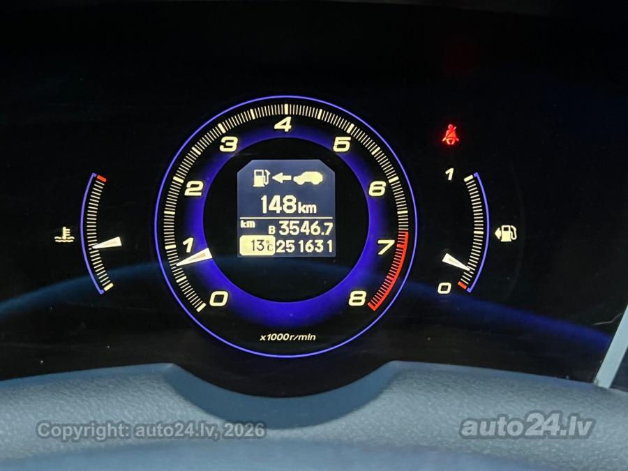 Grey Honda Civic 2007 in Parnu, with an engine capacity of 1.80 L and mileage of 252 thousand km for 2490 €, photo 17 on AUTOMOTO.COM.LV