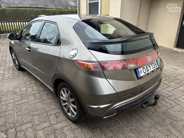 Honda Civic 2007 Marijampole vietnÄ PelÄks Honda Civic 2007 Marijampole, ar dzinÄja tilpumu 1.30 L un nobraukumu 289 tÅ«kst. km par 1900 ā¬, foto 3 vietnÄ AUTOMOTO.COM.LV