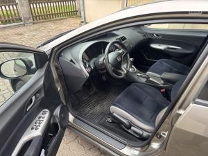 Pelēks Honda Civic 2007 Marijampole, ar dzinēja tilpumu 1.30 L un nobraukumu 289 tūkst. km par 1900 €, foto 6 vietnē AUTOMOTO.COM.LV