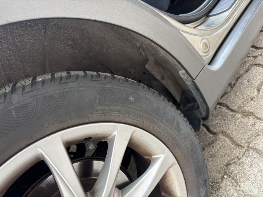 Pelēks Honda Civic 2007 Marijampole, ar dzinēja tilpumu 1.30 L un nobraukumu 289 tūkst. km par 1900 €, foto 9 vietnē AUTOMOTO.COM.LV