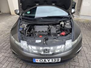 Pelēks Honda Civic 2007 Marijampole, ar dzinēja tilpumu 1.30 L un nobraukumu 289 tūkst. km par 1900 €, foto 11 vietnē AUTOMOTO.COM.LV