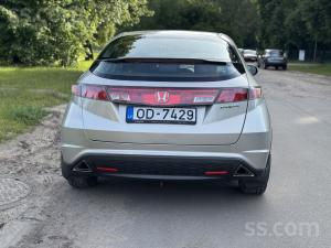 Pelēks Honda Civic 2008 Rīga, ar dzinēja tilpumu 1.80 L un nobraukumu 0 tūkst. km par 2100 €, foto 4 vietnē AUTOMOTO.COM.LV