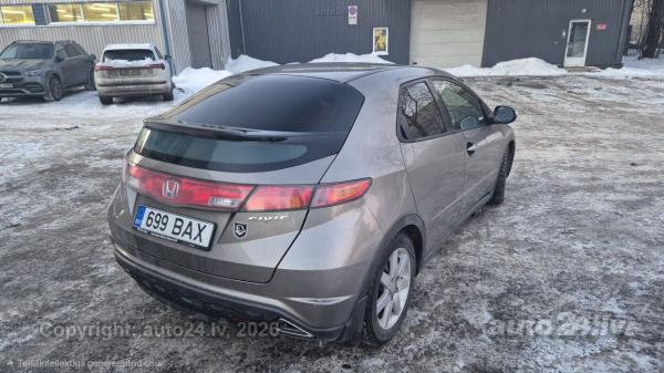 Grey Honda Civic 2008 in Keila, with an engine capacity of 1.80 L and mileage of 192 thousand km for 2500 €, photo 2 on AUTOMOTO.COM.LV