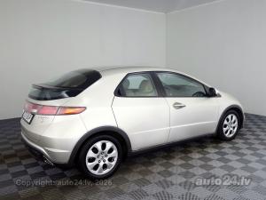 Pelēks Honda Civic 2008 Tallina, ar dzinēja tilpumu 1.80 L un nobraukumu 243 tūkst. km par 1499 €, foto 4 vietnē AUTOMOTO.COM.LV