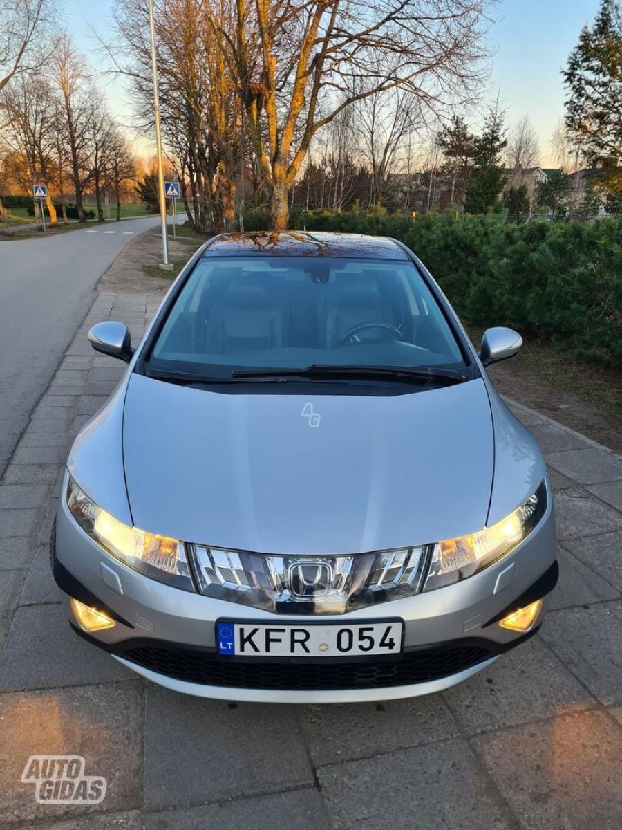 Pelēks Honda Civic 2008 Šilutė, ar dzinēja tilpumu 2.20 L un nobraukumu 314 tūkst. km par 2300 €, foto 31 vietnē AUTOMOTO.COM.LV