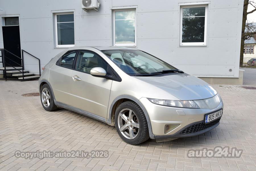 Pelēks Honda Civic 2008 Tartu, ar dzinēja tilpumu 1.80 L un nobraukumu 309 tūkst. km par 2800 €, foto 6 vietnē AUTOMOTO.COM.LV