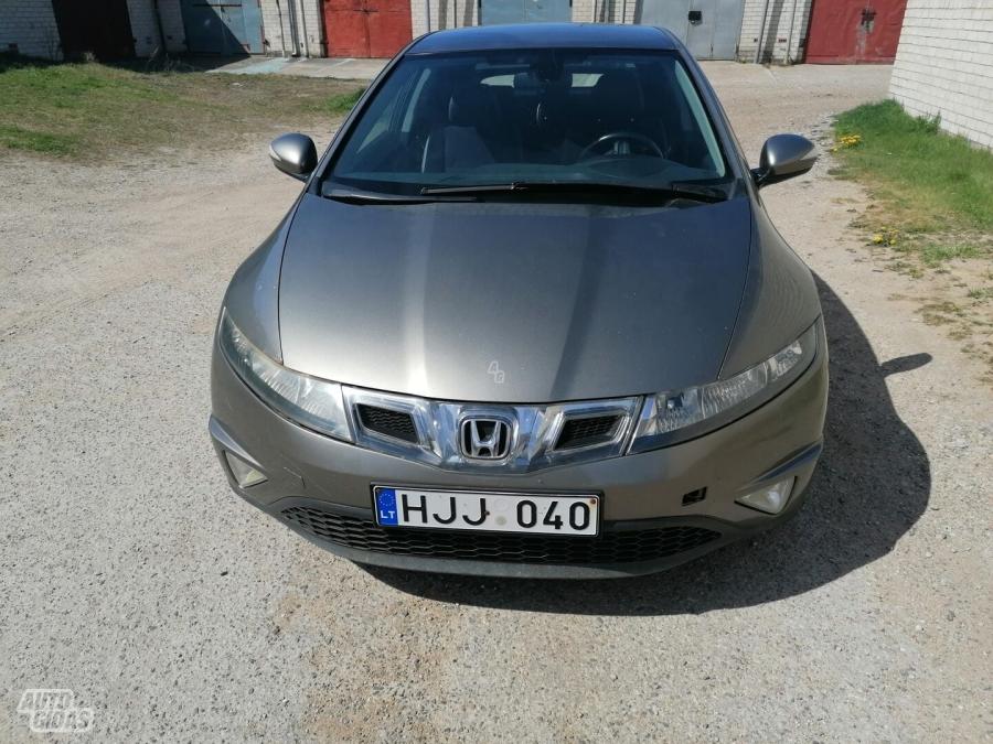 Pelēks Honda Civic 2008 Utena, ar dzinēja tilpumu 2.20 L un nobraukumu 351 tūkst. km par 1000 €, foto 4 vietnē AUTOMOTO.COM.LV