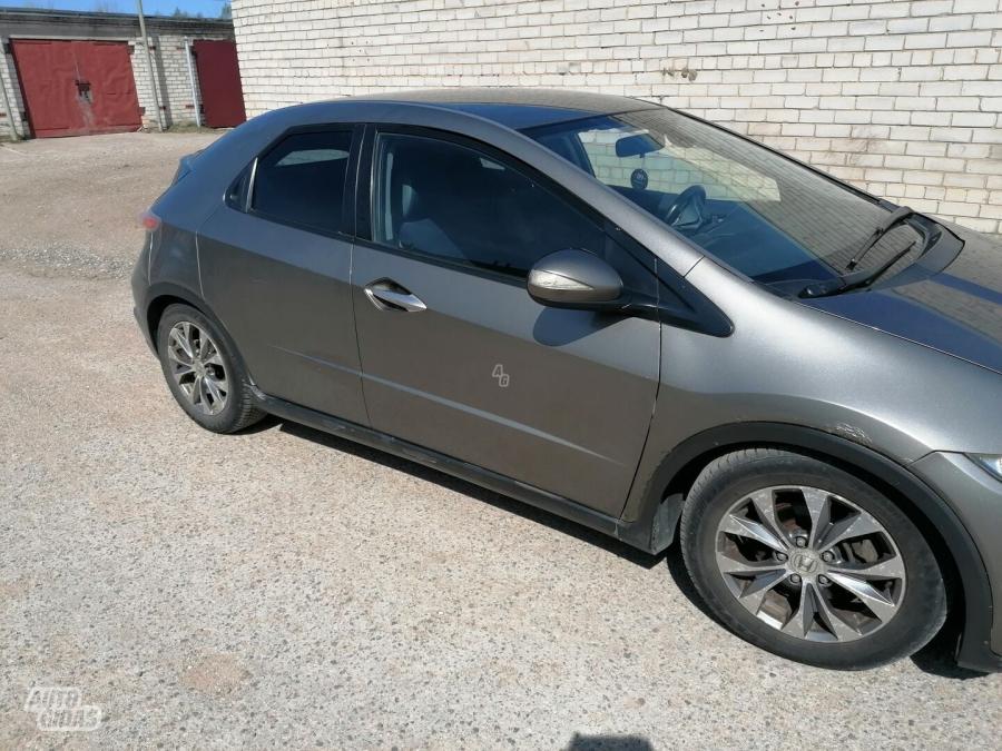 Pelēks Honda Civic 2008 Utena, ar dzinēja tilpumu 2.20 L un nobraukumu 351 tūkst. km par 1000 €, foto 6 vietnē AUTOMOTO.COM.LV