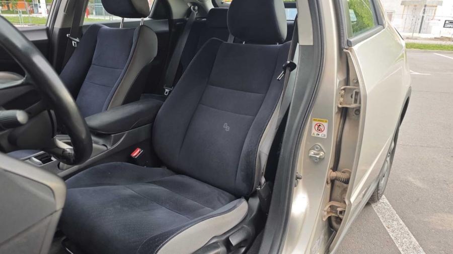 Grey Honda Civic 2008 in Alytus, with an engine capacity of 2.20 L and mileage of 259 thousand km for 2500 €, photo 13 on AUTOMOTO.COM.LV